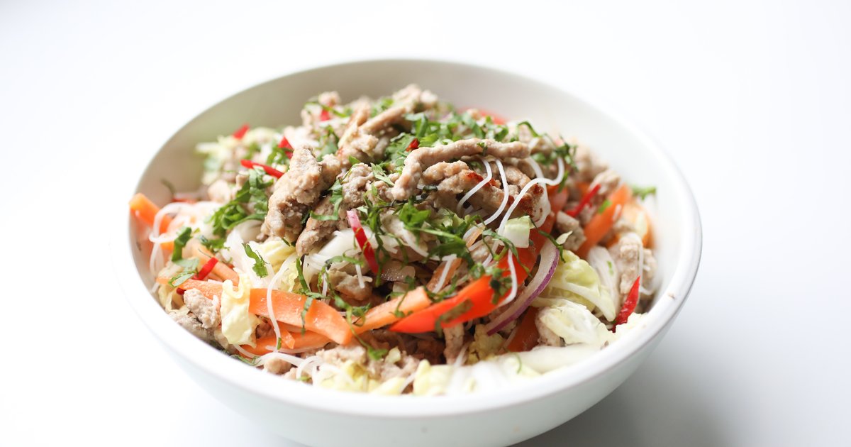 Vietnamese pork and rice noodle salad | Kidney Care UK